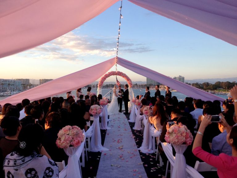 Plan a Sensational Yacht Birthday Party in 5 Easy Steps - Fantasea Yachts